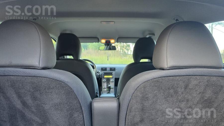Pelēks Volvo C30 2008 Ogre, ar dzinēja tilpumu 2.00 L un nobraukumu 217 tūkst. km par 3299 €, foto 11 vietnē AUTOMOTO.COM.LV