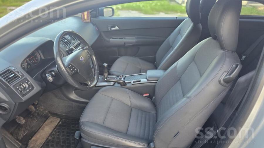 Pelēks Volvo C30 2008 Ogre, ar dzinēja tilpumu 2.00 L un nobraukumu 217 tūkst. km par 3299 €, foto 14 vietnē AUTOMOTO.COM.LV