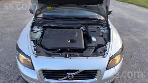Pelēks Volvo C30 2008 Ogre, ar dzinēja tilpumu 2.00 L un nobraukumu 217 tūkst. km par 3299 €, foto 21 vietnē AUTOMOTO.COM.LV