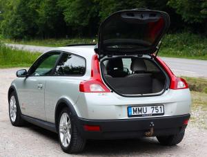 Pelēks Volvo C30 2008 Kretinga, ar dzinēja tilpumu 1.60 L un nobraukumu 286 tūkst. km par 2199 €, foto 18 vietnē AUTOMOTO.COM.LV