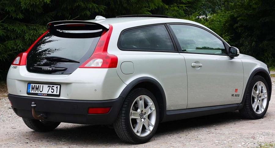 Pelēks Volvo C30 2008 Kretinga, ar dzinēja tilpumu 1.60 L un nobraukumu 286 tūkst. km par 2199 €, foto 20 vietnē AUTOMOTO.COM.LV