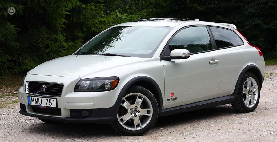 Pelēks Volvo C30 2008 Kretinga, ar dzinēja tilpumu 1.60 L un nobraukumu 286 tūkst. km par 2199 €, foto 3 vietnē AUTOMOTO.COM.LV