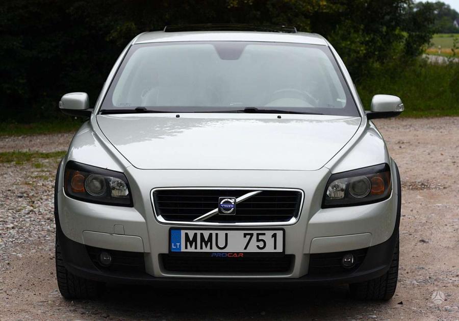 Pelēks Volvo C30 2008 Kretinga, ar dzinēja tilpumu 1.60 L un nobraukumu 286 tūkst. km par 2199 €, foto 4 vietnē AUTOMOTO.COM.LV