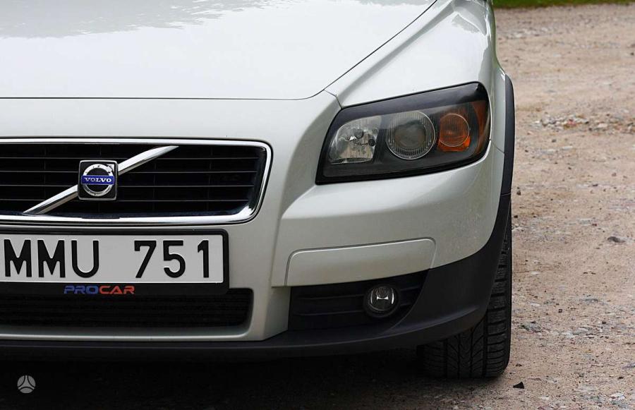 Pelēks Volvo C30 2008 Kretinga, ar dzinēja tilpumu 1.60 L un nobraukumu 286 tūkst. km par 2199 €, foto 5 vietnē AUTOMOTO.COM.LV