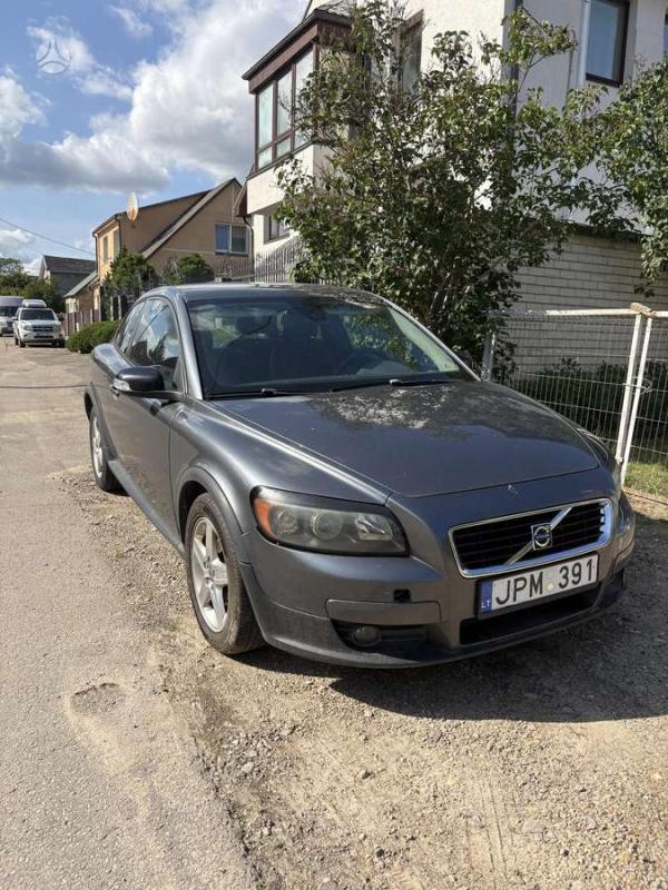 Grey Volvo C30 2008 in Siauliai, with an engine capacity of 1.56 L and mileage of 314 thousand km for 1690 €, photo 1 on AUTOMOTO.COM.LV