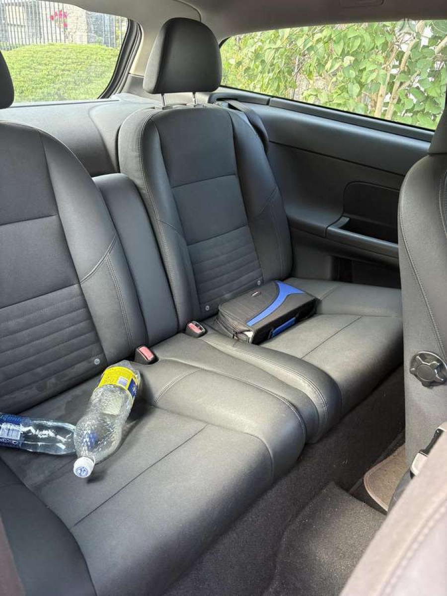 Grey Volvo C30 2008 in Siauliai, with an engine capacity of 1.56 L and mileage of 314 thousand km for 1690 €, photo 10 on AUTOMOTO.COM.LV