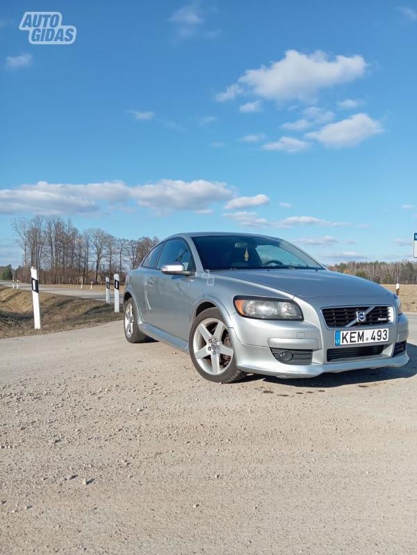 Pelēks Volvo C30 2009 Kazlų Rūda, ar dzinēja tilpumu 2.00 L un nobraukumu 250 tūkst. km par 2250 €, foto 6 vietnē AUTOMOTO.COM.LV