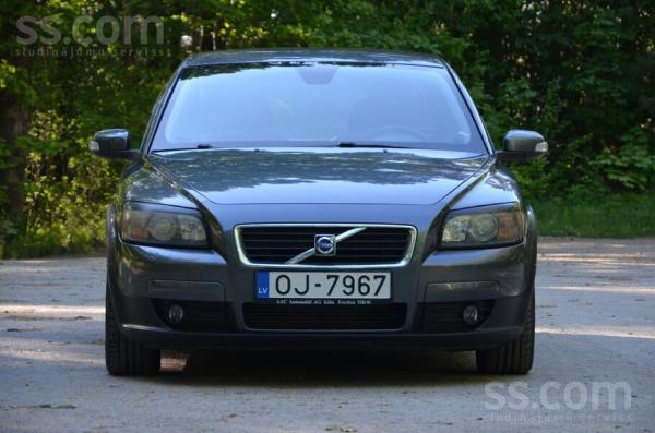 Серый Вольво Ц30 2009 в Рига, объемом двигателя 1.60 л и пробегом 196 тыс. км за 2790 €, фото 2 на AUTOMOTO.COM.LV