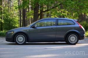 Pelēks Volvo C30 2009 Rīga, ar dzinēja tilpumu 1.60 L un nobraukumu 196 tūkst. km par 2790 €, foto 5 vietnē AUTOMOTO.COM.LV