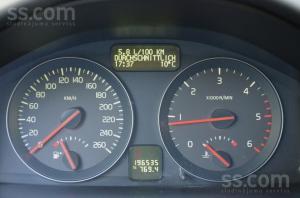 Pelēks Volvo C30 2009 Rīga, ar dzinēja tilpumu 1.60 L un nobraukumu 196 tūkst. km par 2790 €, foto 13 vietnē AUTOMOTO.COM.LV