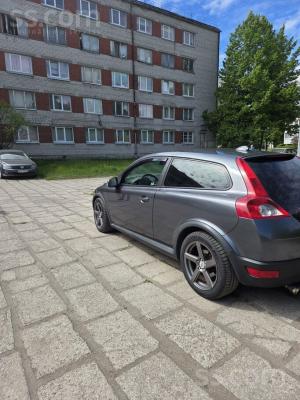 Pelēks Volvo C30 2009 Liepāja, ar dzinēja tilpumu 2.00 L un nobraukumu 280 tūkst. km par 3300 €, foto 7 vietnē AUTOMOTO.COM.LV