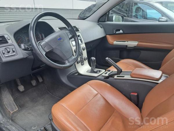 Серый Вольво Ц30 2009 в Рига, объемом двигателя 1.60 л и пробегом 218 тыс. км за 2050 €, фото 10 на AUTOMOTO.COM.LV