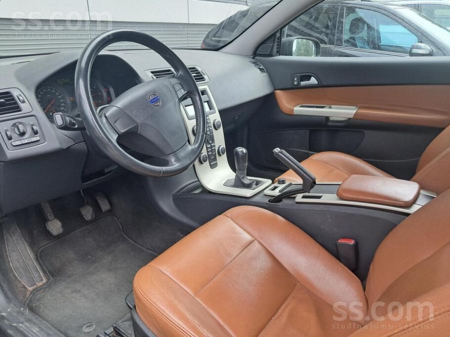 Серый Вольво Ц30 2009 в Рига, объемом двигателя 1.60 л и пробегом 218 тыс. км за 2050 €, фото 11 на AUTOMOTO.COM.LV