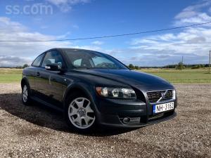 Pelēks Volvo C30 2009 Talsi, ar dzinēja tilpumu 1.60 L un nobraukumu 239 tūkst. km par 3500 €, foto  vietnē AUTOMOTO.COM.LV