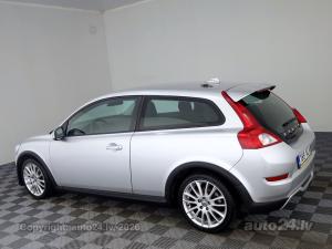 Pelēks Volvo C30 2010 Tallina, ar dzinēja tilpumu 1.60 L un nobraukumu 294 tūkst. km par 2999 €, foto 5 vietnē AUTOMOTO.COM.LV