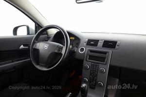 Pelēks Volvo C30 2010 Tallina, ar dzinēja tilpumu 1.60 L un nobraukumu 294 tūkst. km par 2999 €, foto 6 vietnē AUTOMOTO.COM.LV