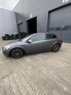 Grey Volvo C30 2010 in Klaipeda, with an engine capacity of 1.60 L and mileage of 288 thousand km for 3450 €, photo  on AUTOMOTO.COM.LV