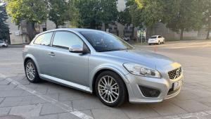 Pelēks Volvo C30 2010 Panevēža, ar dzinēja tilpumu 1.60 L un nobraukumu 242 tūkst. km par 3800 €, foto  vietnē AUTOMOTO.COM.LV