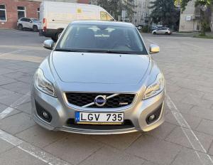 Pelēks Volvo C30 2010 Panevēža, ar dzinēja tilpumu 1.60 L un nobraukumu 242 tūkst. km par 3800 €, foto 3 vietnē AUTOMOTO.COM.LV