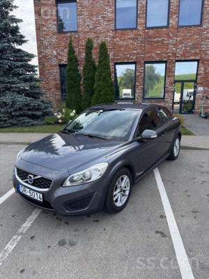 Серый Вольво Ц30 2010 в Рига, объемом двигателя 1.60 л и пробегом 277 тыс. км за 3390 €, фото  на AUTOMOTO.COM.LV