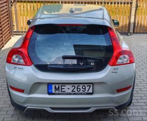 Pelēks Volvo C30 2010 Rīga, ar dzinēja tilpumu 1.60 L un nobraukumu 255 tūkst. km par 3450 €, foto  vietnē AUTOMOTO.COM.LV