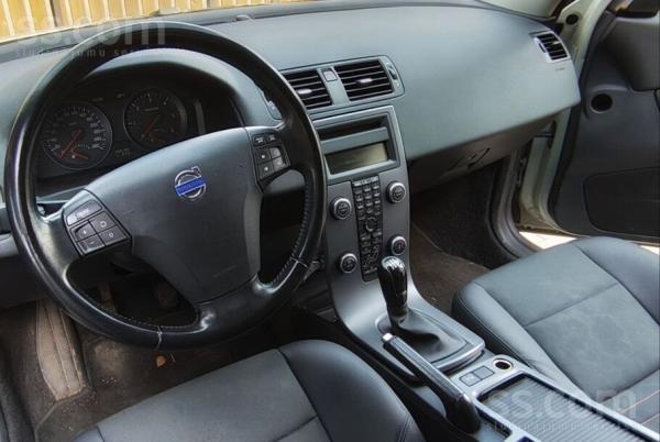 Серый Вольво Ц30 2010 в Рига, объемом двигателя 1.60 л и пробегом 255 тыс. км за 3450 €, фото 5 на AUTOMOTO.COM.LV