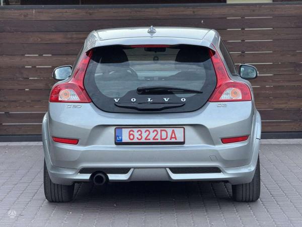 Pelēks Volvo C30 2010 Viļņa, ar dzinēja tilpumu 1.56 L un nobraukumu 353 tūkst. km par 3333 €, foto 5 vietnē AUTOMOTO.COM.LV