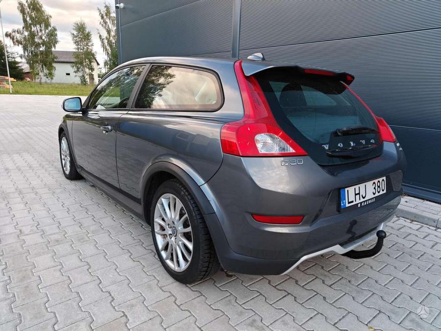 Pelēks Volvo C30 2010 Utena, ar dzinēja tilpumu 1.56 L un nobraukumu 316 tūkst. km par 3200 €, foto 7 vietnē AUTOMOTO.COM.LV