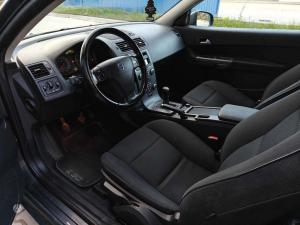 Pelēks Volvo C30 2010 Utena, ar dzinēja tilpumu 1.56 L un nobraukumu 316 tūkst. km par 3200 €, foto 10 vietnē AUTOMOTO.COM.LV