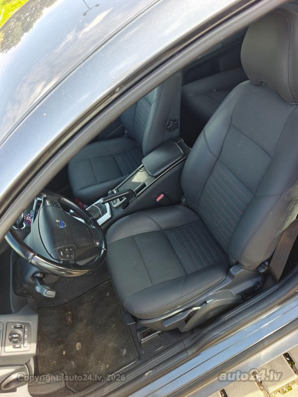 Pelēks Volvo C30 2010 Tallina, ar dzinēja tilpumu 1.60 L un nobraukumu 273 tūkst. km par 4000 €, foto 10 vietnē AUTOMOTO.COM.LV
