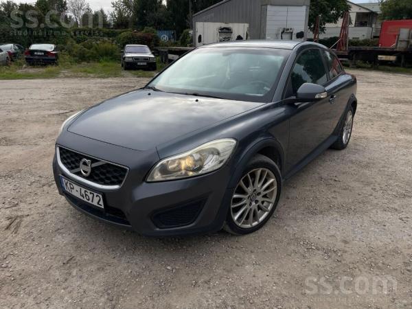 Pelēks Volvo C30 2010 Rīga, ar dzinēja tilpumu 1.60 L un nobraukumu 370 tūkst. km par 2700 €, foto 1 vietnē AUTOMOTO.COM.LV