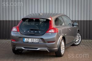 Grey Volvo C30 2011 in Talsi, with an engine capacity of 1.60 L and mileage of 305 thousand km for 4490 €, photo 7 on AUTOMOTO.COM.LV