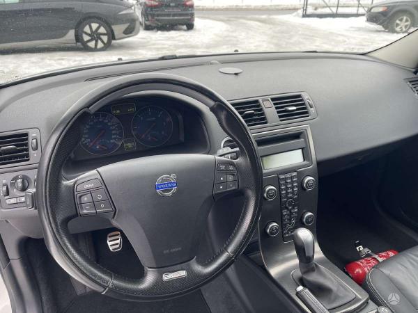 Pelēks Volvo C30 2011 Kauņa, ar dzinēja tilpumu 1.56 L un nobraukumu 225 tūkst. km par 3850 €, foto 10 vietnē AUTOMOTO.COM.LV