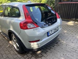 Grey Volvo C30 2011 in Riga, with an engine capacity of 1.60 L and mileage of 206 thousand km for 3900 €, photo 3 on AUTOMOTO.COM.LV