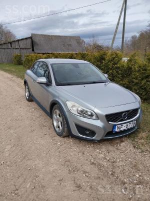 Pelēks Volvo C30 2011 Preiļi, ar dzinēja tilpumu 1.60 L un nobraukumu 274 tūkst. km par 3200 €, foto  vietnē AUTOMOTO.COM.LV