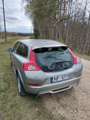 Pelēks Volvo C30 2011 Preiļi, ar dzinēja tilpumu 1.60 L un nobraukumu 274 tūkst. km par 3200 €, foto 4 vietnē AUTOMOTO.COM.LV