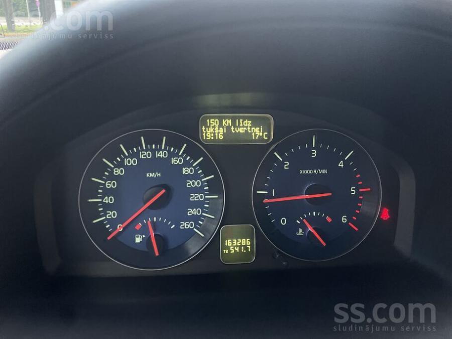 Pelēks Volvo C30 2011 Rīga, ar dzinēja tilpumu 1.60 L un nobraukumu 163 tūkst. km par 3450 €, foto 12 vietnē AUTOMOTO.COM.LV