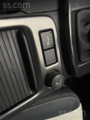 Pelēks Volvo C30 2011 Rīga, ar dzinēja tilpumu 1.60 L un nobraukumu 163 tūkst. km par 3450 €, foto 13 vietnē AUTOMOTO.COM.LV