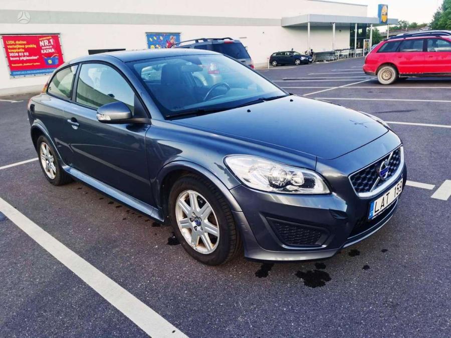 Pelēks Volvo C30 2011 Viļņa, ar dzinēja tilpumu 1.56 L un nobraukumu 265 tūkst. km par 3250 €, foto 4 vietnē AUTOMOTO.COM.LV