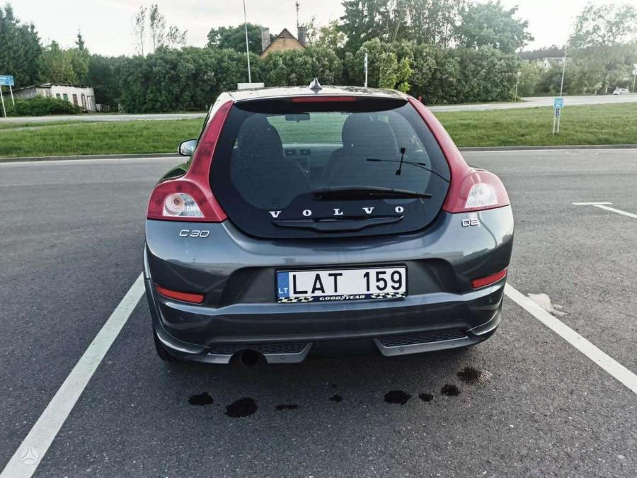Pelēks Volvo C30 2011 Viļņa, ar dzinēja tilpumu 1.56 L un nobraukumu 265 tūkst. km par 3250 €, foto 15 vietnē AUTOMOTO.COM.LV