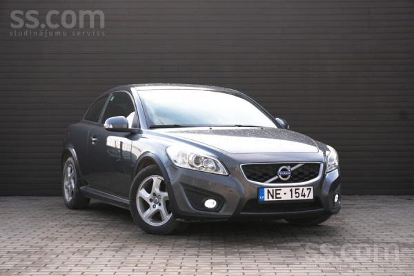 Grey Volvo C30 2012 in Riga, with an engine capacity of 1.60 L and mileage of 197 thousand km for 4890 €, photo 2 on AUTOMOTO.COM.LV