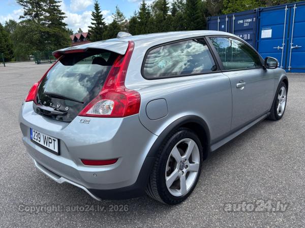 Pelēks Volvo C30 2012 Paide, ar dzinēja tilpumu 1.60 L un nobraukumu 194 tūkst. km par 5490 €, foto 5 vietnē AUTOMOTO.COM.LV