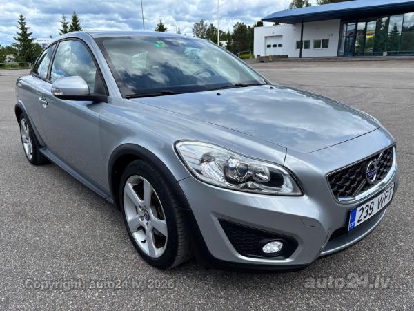 Pelēks Volvo C30 2012 Paide, ar dzinēja tilpumu 1.60 L un nobraukumu 194 tūkst. km par 5490 €, foto 6 vietnē AUTOMOTO.COM.LV