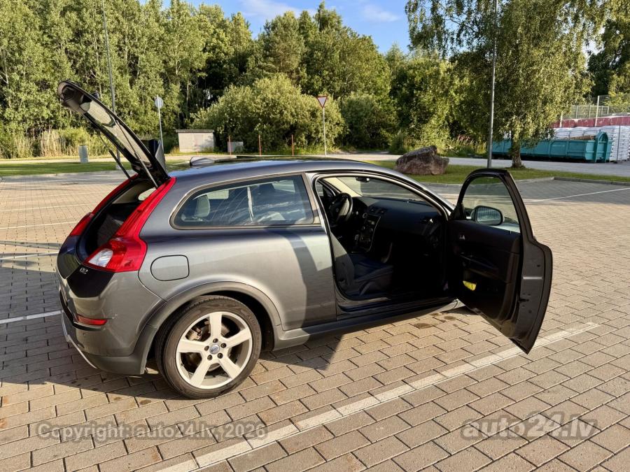 Серый Вольво Ц30 2012 в Таллин, объемом двигателя 1.60 л и пробегом 320 тыс. км за 3800 €, фото 7 на AUTOMOTO.COM.LV