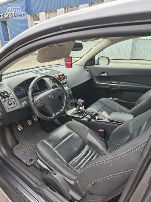 Grey Volvo C30 2012 in Marijampole, with an engine capacity of 1.60 L and mileage of 280 thousand km for 3700 €, photo 11 on AUTOMOTO.COM.LV