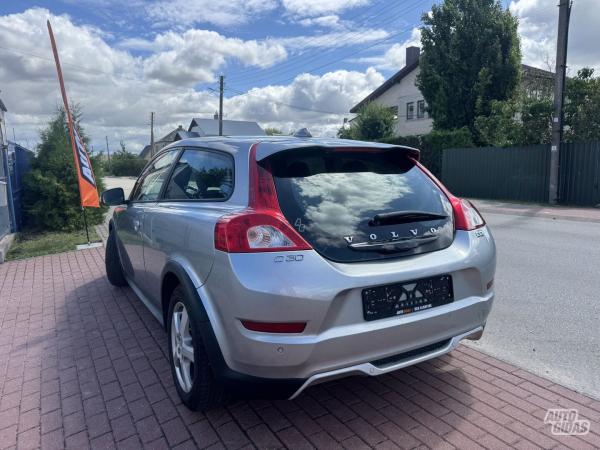 Pelēks Volvo C30 2012 Kauņa, ar dzinēja tilpumu 1.60 L un nobraukumu 260 tūkst. km par 2999 €, foto 4 vietnē AUTOMOTO.COM.LV