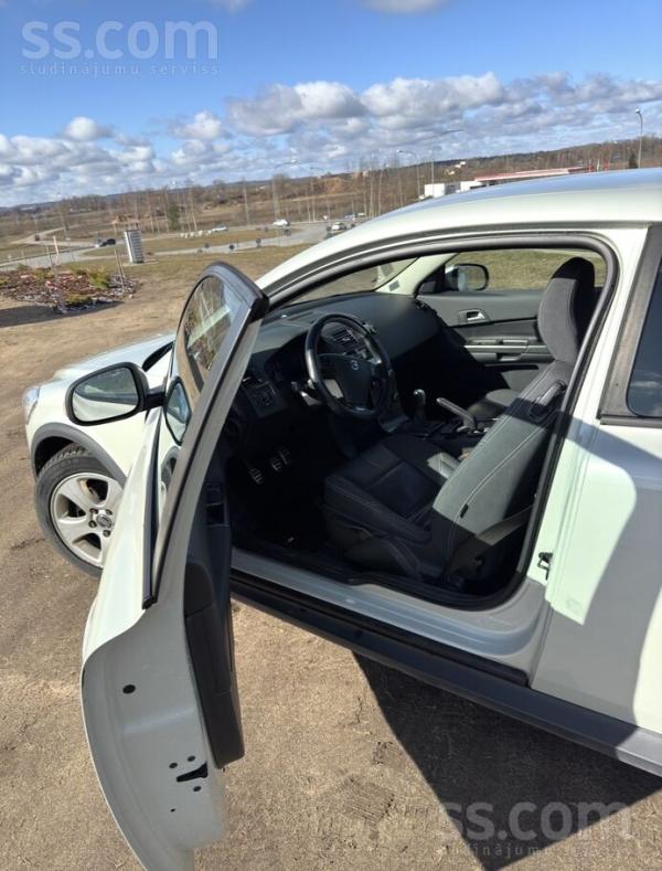 Volvo C30 2012 Daugavpils vietnē Pelēks Volvo C30 2012 Daugavpils, ar dzinēja tilpumu 1.60 L un nobraukumu 313 tūkst. km par 3500 €, foto 11 vietnē AUTOMOTO.COM.LV