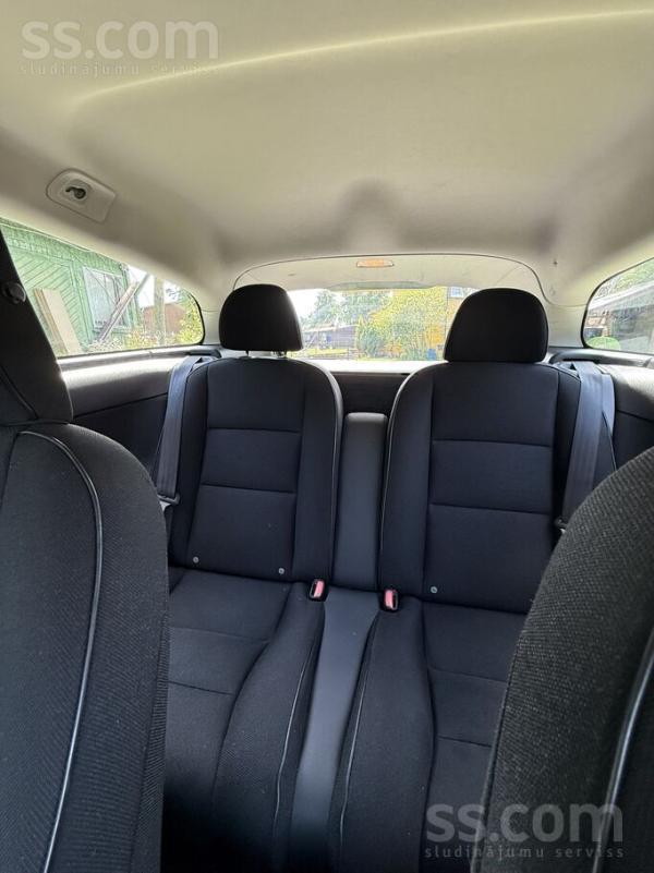 Pelēks Volvo C30 2011 Liepāja, ar dzinēja tilpumu 1.60 L un nobraukumu 251 tūkst. km par 3800 €, foto 8 vietnē AUTOMOTO.COM.LV