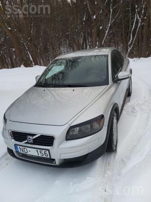 Volvo C30 2007 in Tukums, with an engine capacity of 2.00 L and mileage of 294 thousand km for 2600 €, photo 2 on AUTOMOTO.COM.LV