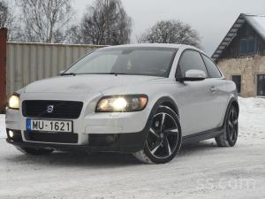 Volvo C30 2007 in Cesis, with an engine capacity of 2.50 L and mileage of 291 thousand km for 3950 €, photo  on AUTOMOTO.COM.LV